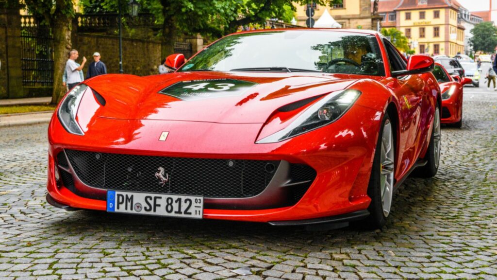 23 Supercars That Can Outrun Anything on the Road - Get CyberTrucked