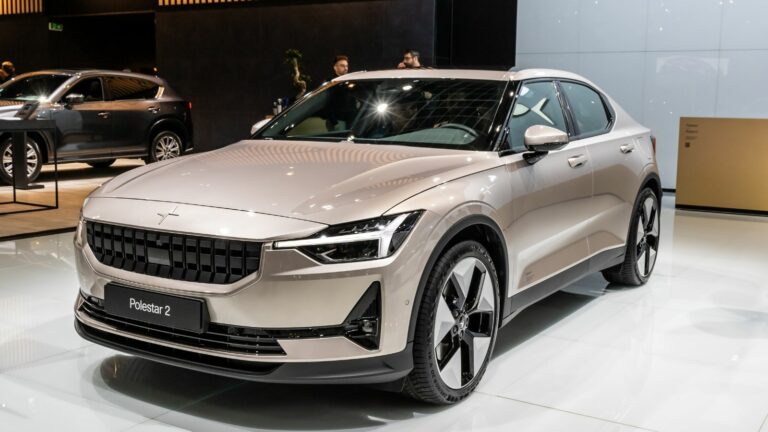 The Top 12 Most Technologically Advanced Cars Available Today - Get ...