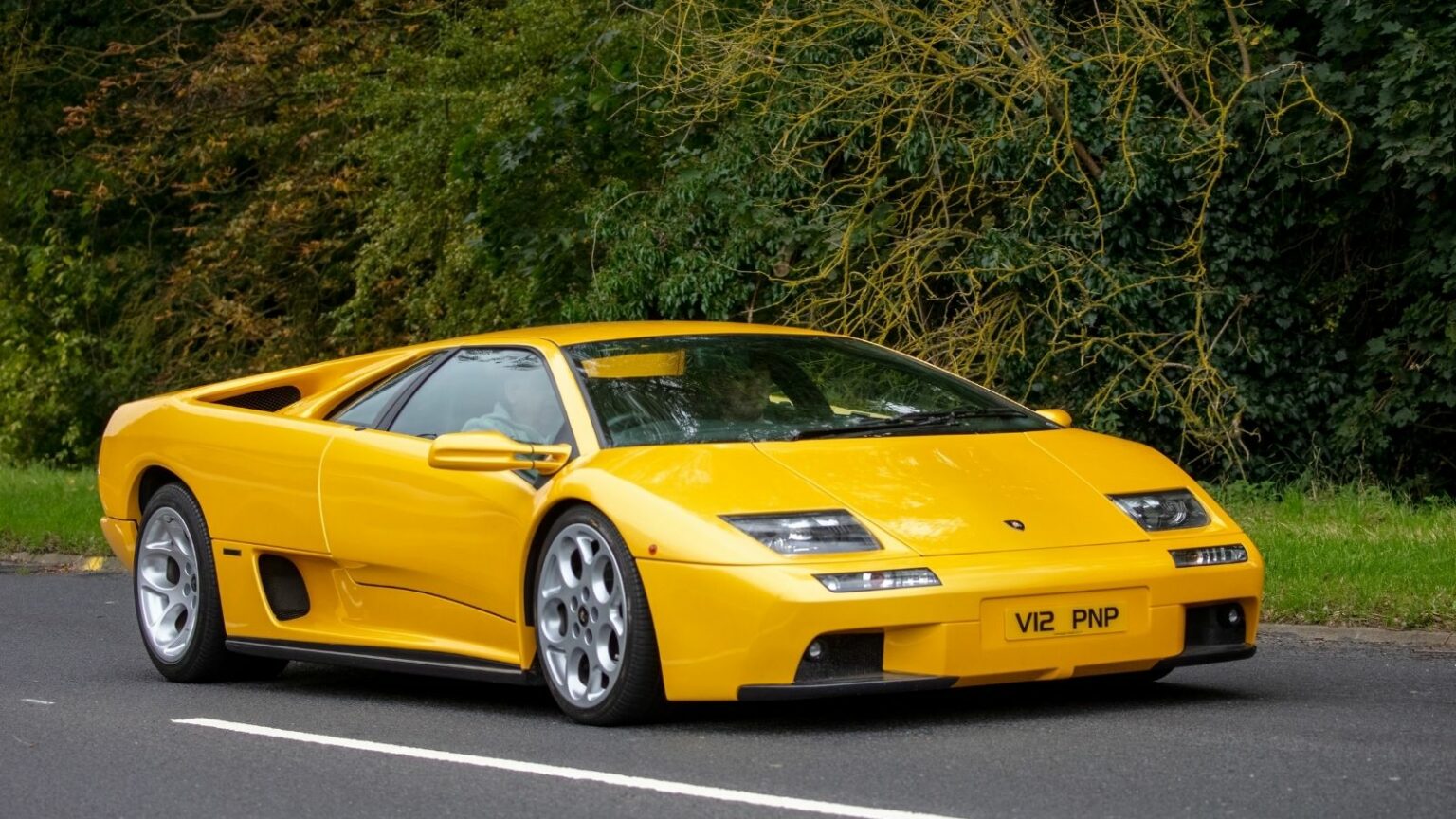 24 High-Power Cars That Demand Serious Skill to Drive - Get CyberTrucked
