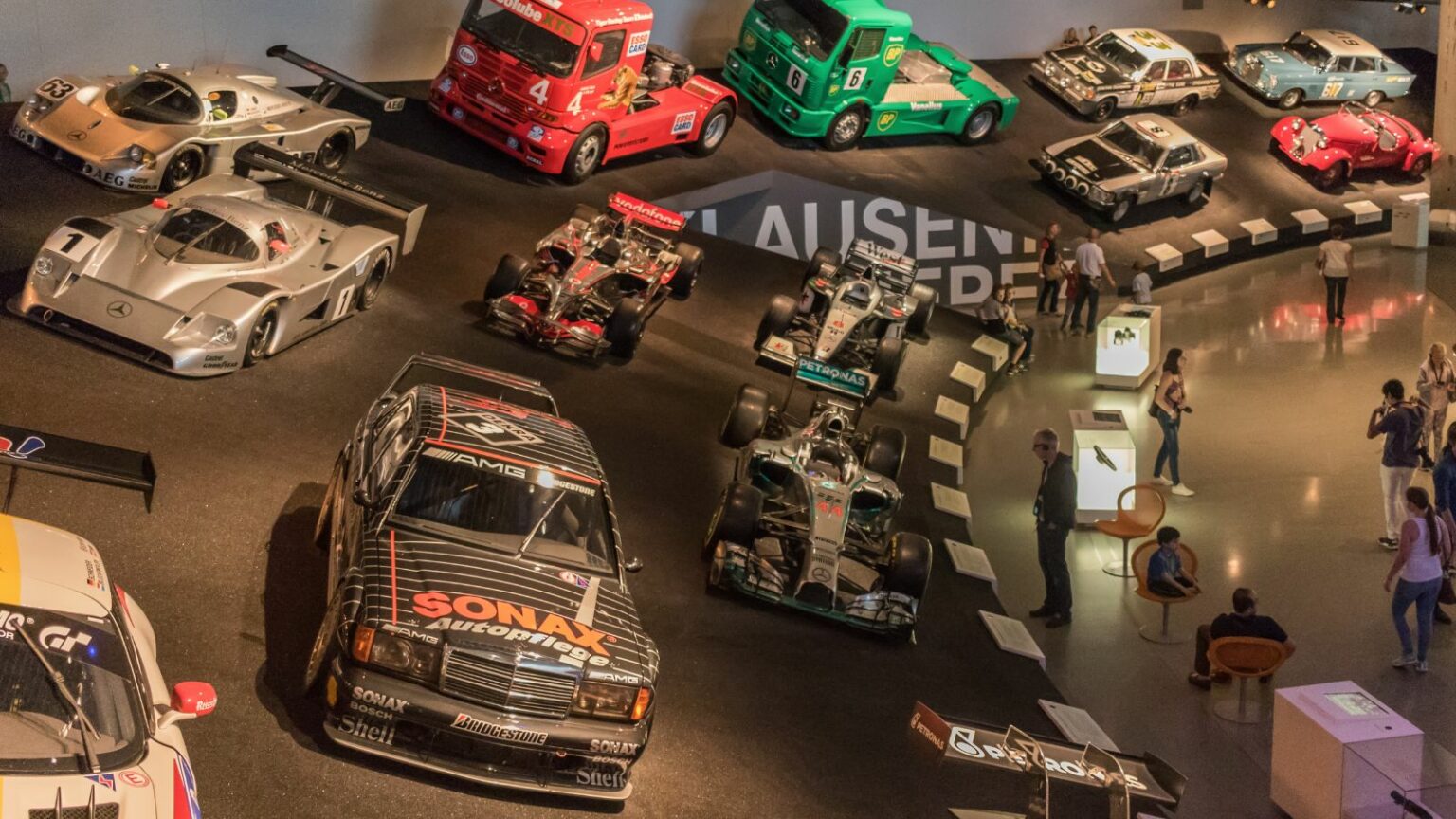 Top 15 Must-See Car Museums Worldwide If You are a Car Enthusiast - Get ...