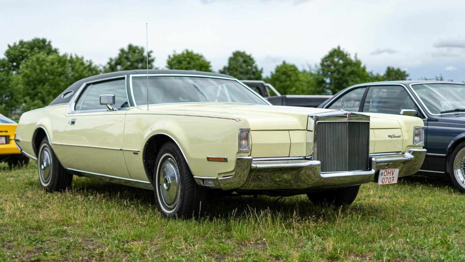 25 Classic Sedans That Are Still Turning Heads — Ageless Appeal - Get ...