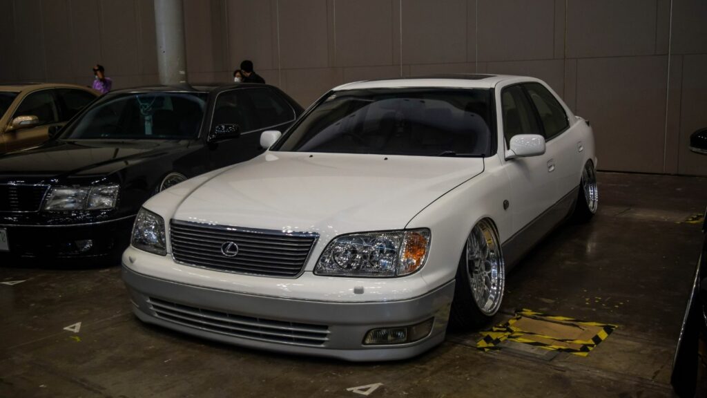 7 Luxury Cars That Stand Out for Their Groundbreaking Safety ...
