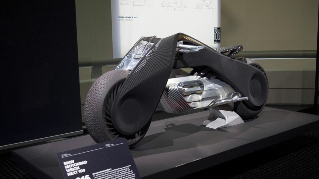 7 Futuristic Motorcycle Designs That Will Leave You Speechless – Ride ...