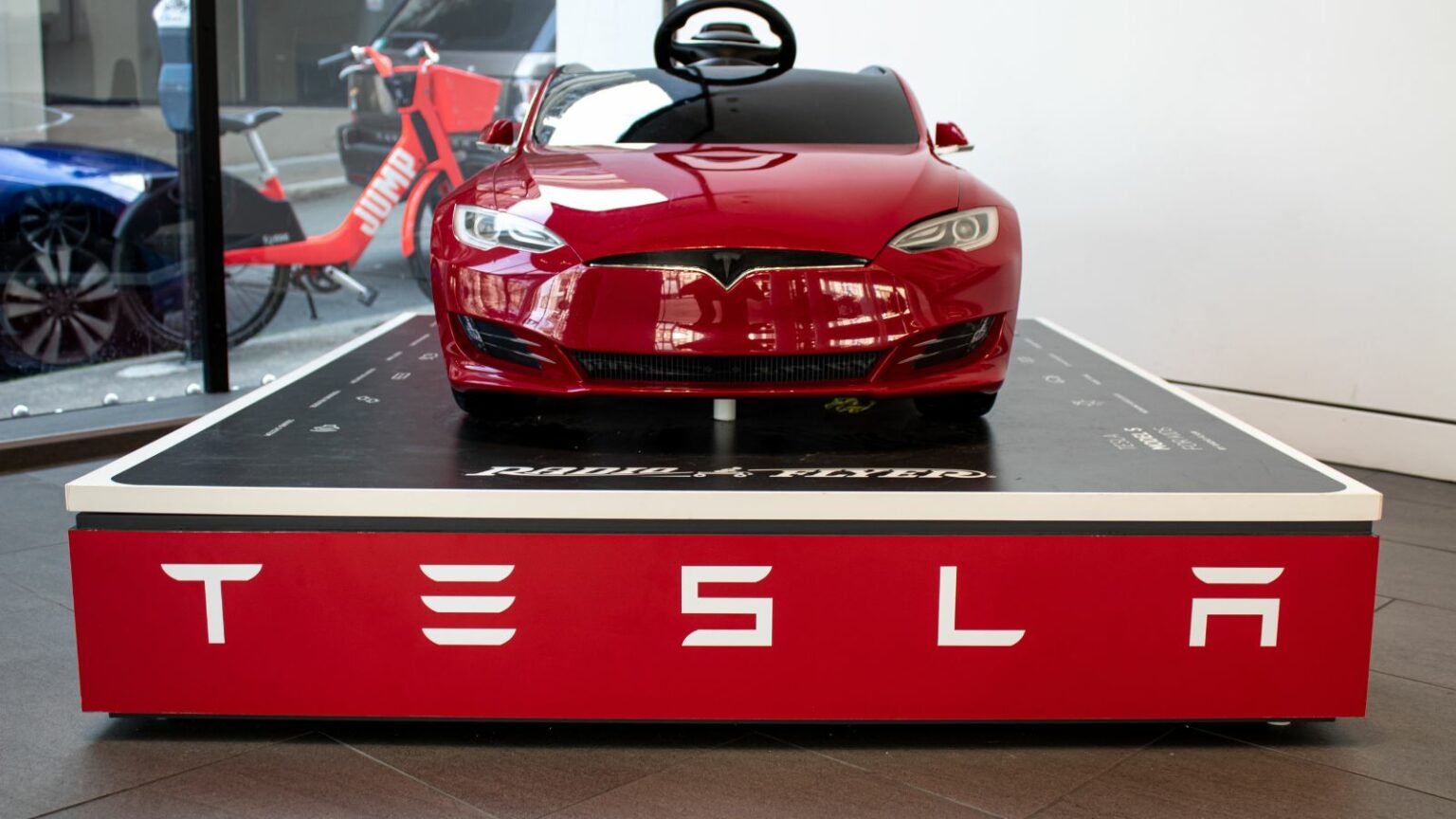 12 Costly Problems Tesla Owners Face (And Few See Coming) - Get ...