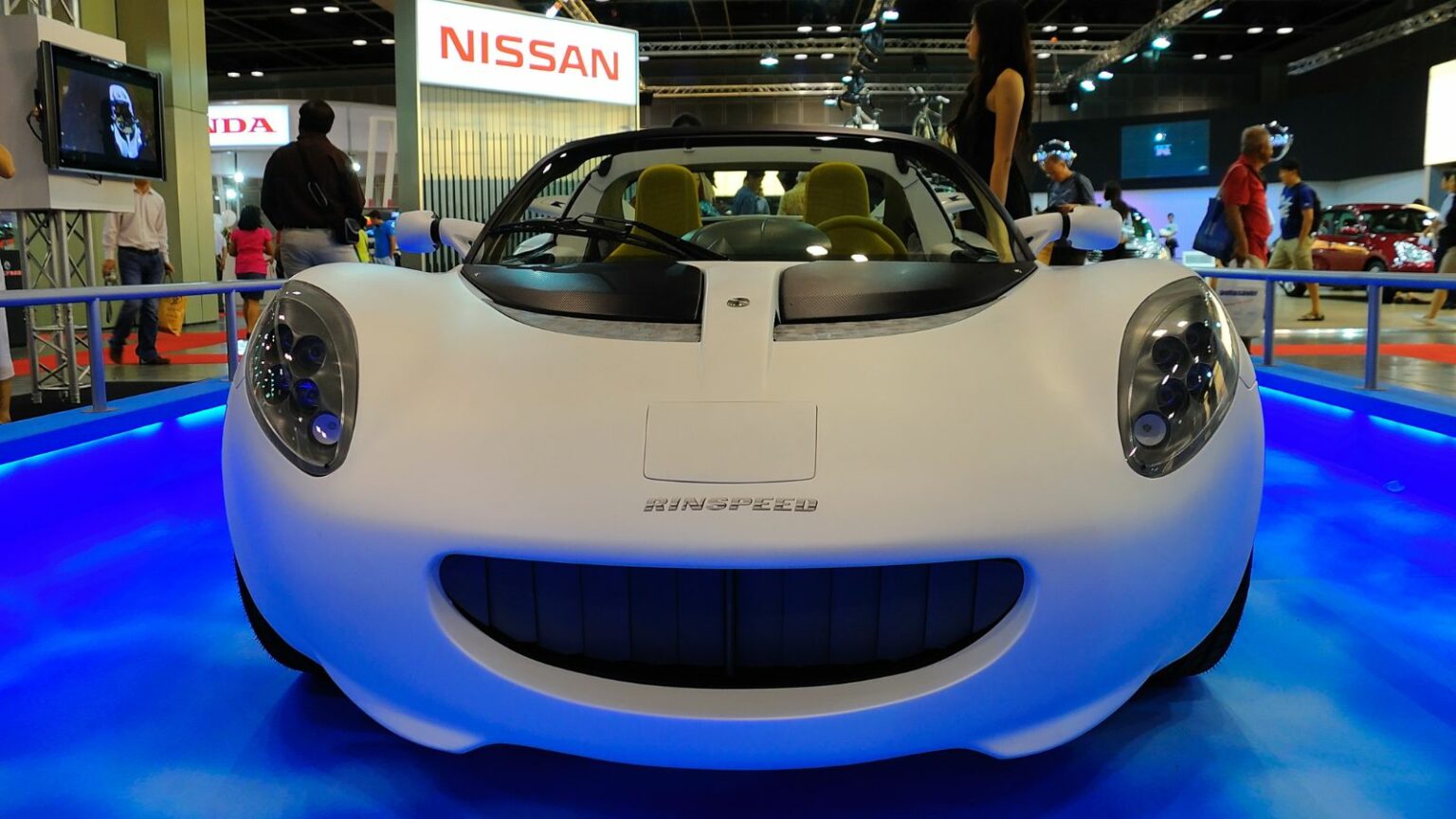 11 Vehicles That Can Actually Travel Underwater — Amphibious Wonders ...