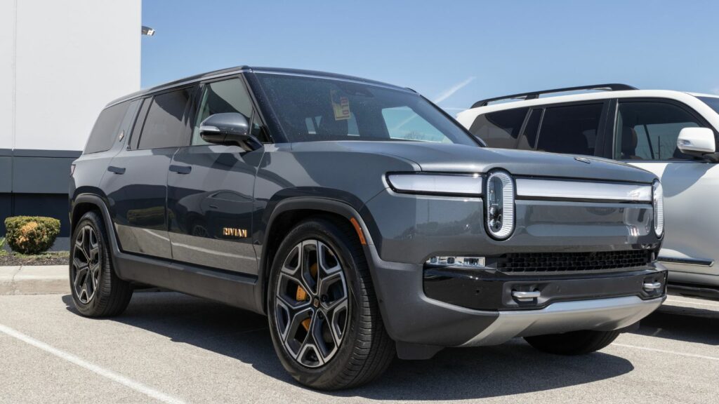 10 Electric Cars That Outlast Their Competitors — What's Their Secret ...