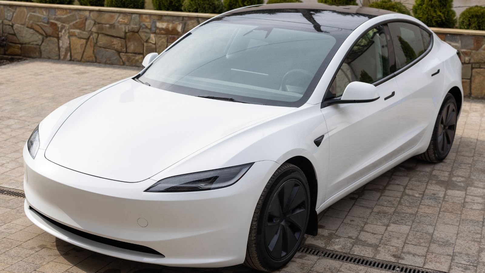 8 Luxury Sedans That Deliver More Than Just Comfort — Dive Into ...