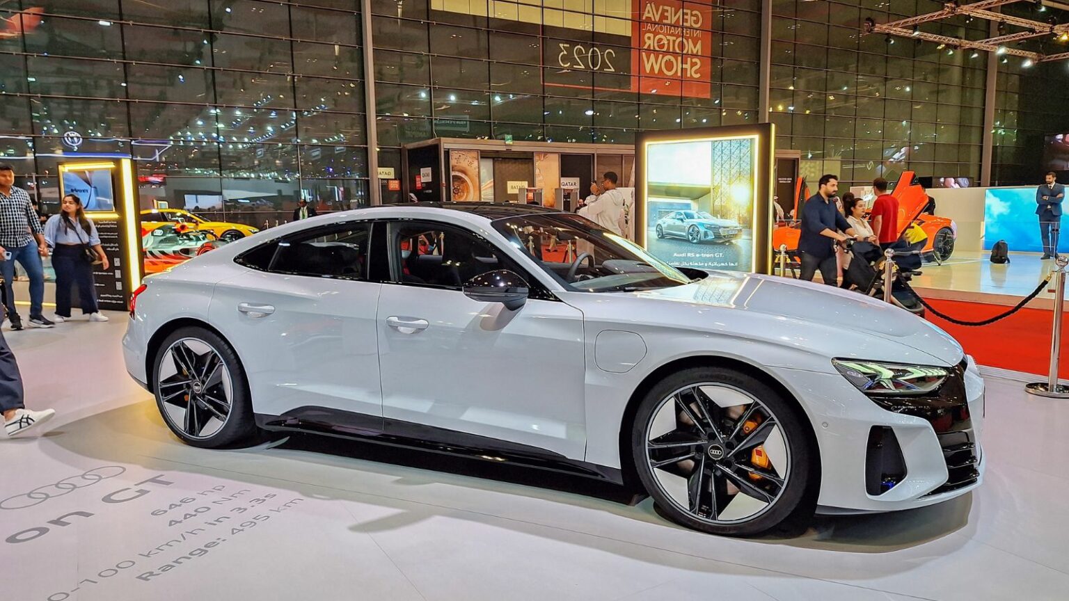 20 Revolutionary Electric Cars That Are Setting New Standards — Leading ...