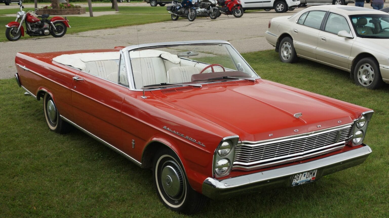 The Ten Long American Convertibles That Defined the Sixties and Early ...