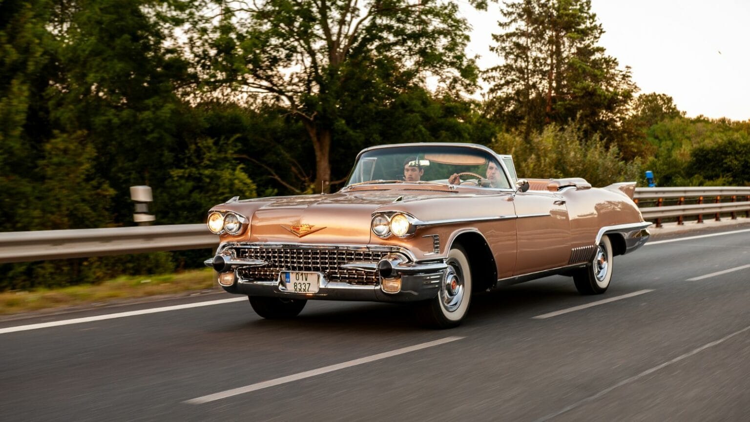 10 Classic Cars That Captured the Space Age Dream - Get CyberTrucked