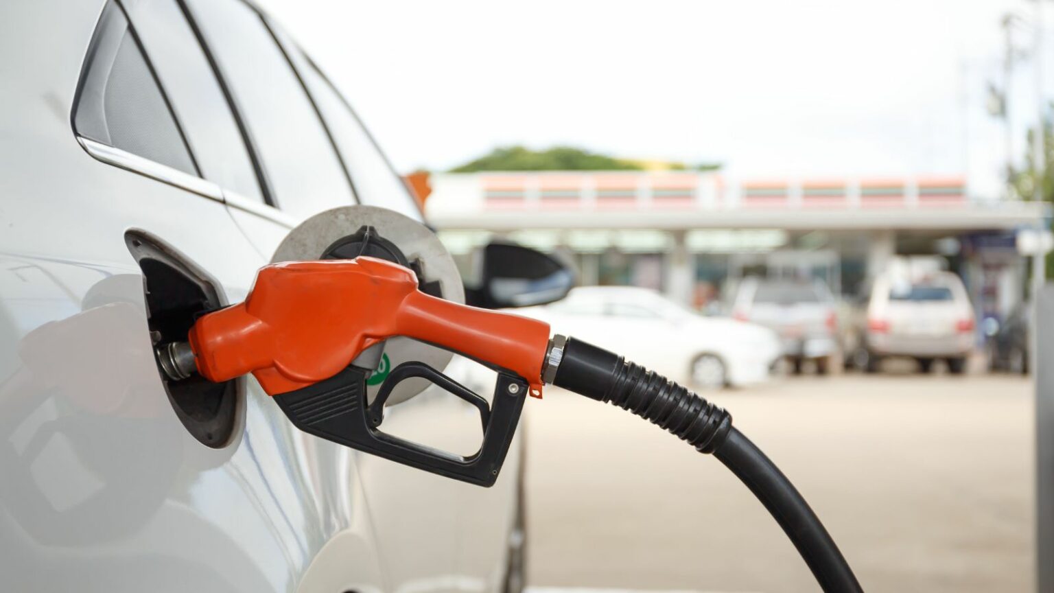 10 Car Myths Almost Everyone Still Believes (But Shouldn’t) - Get ...