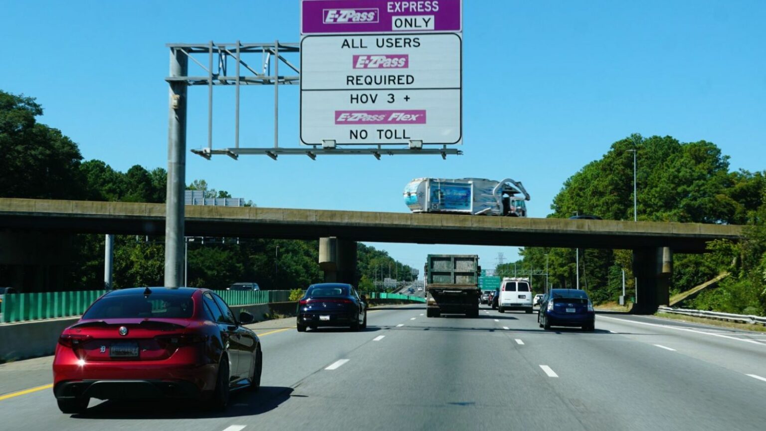 Ten Driving Habits That Make Everyone Else Hate Sharing the Road With ...